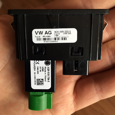 5Q0035726E USB коннектор VAG | Запчасти на DRIVE2