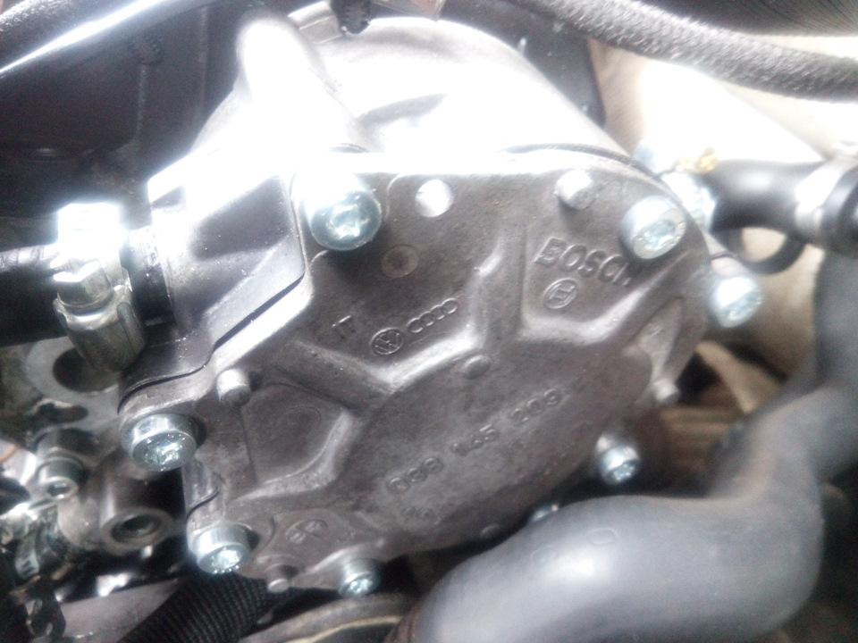 038145209C Вакуумный насос, тормозная система VAG | Запчасти на DRIVE2