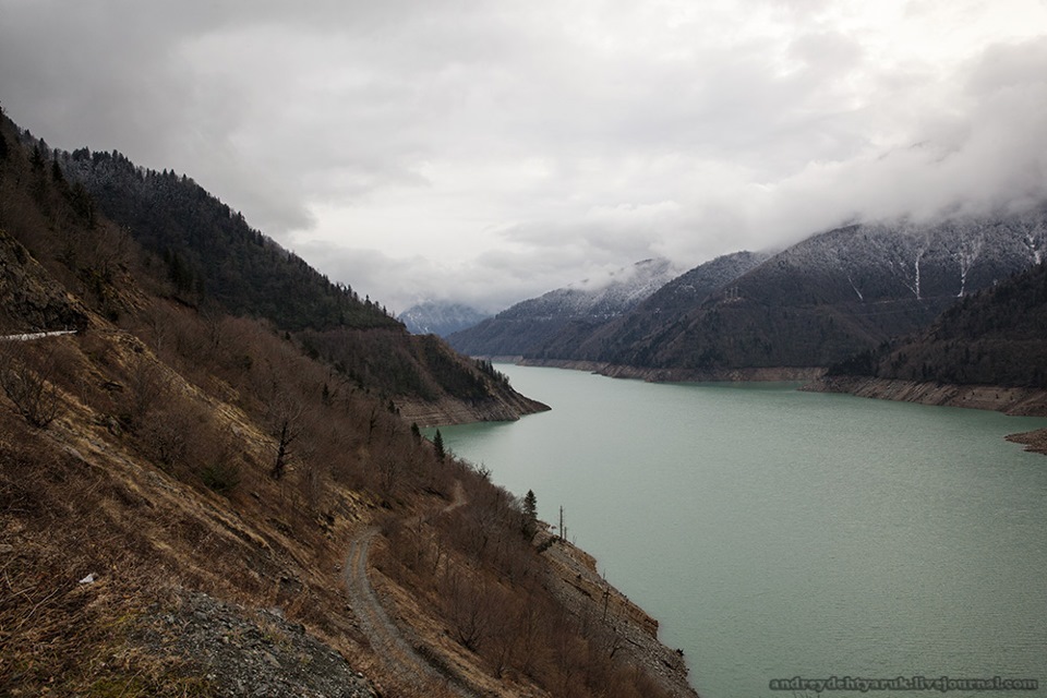 По дороге в Сванетию. Грузия. — Nissan Safari (Y61), 4,2 л, 1997 года ...