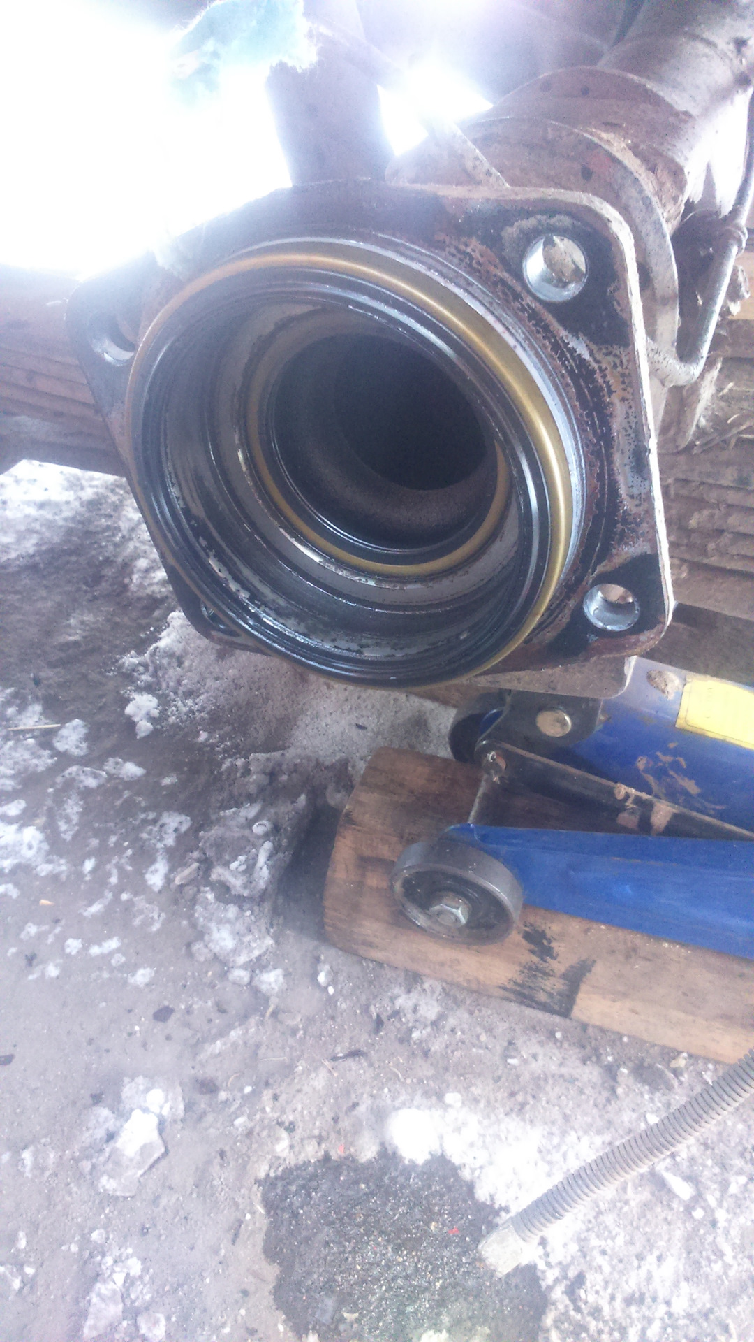 Подшипники полуосей — Daihatsu Rocky (2G), 1,6 л, 1994 года | своими ...