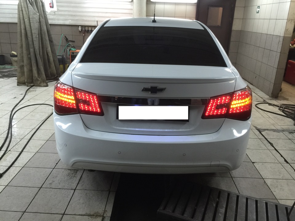 Установка альтернативной задней оптики на Chevrolet Cruze — DRIVE2