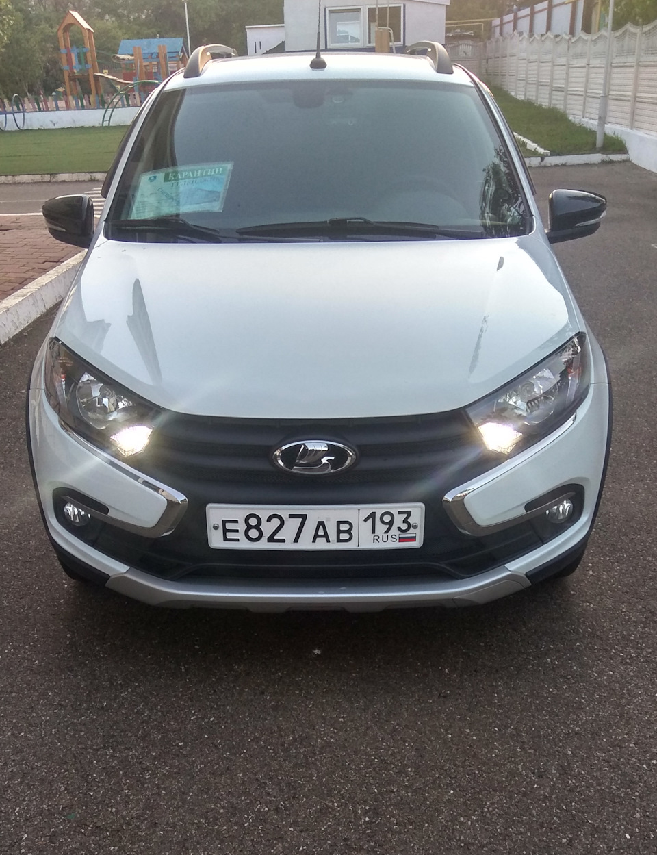 Светодиодные лампы в ДХО/габариты — Lada Гранта Cross, 1,6 л, 2019 года ...