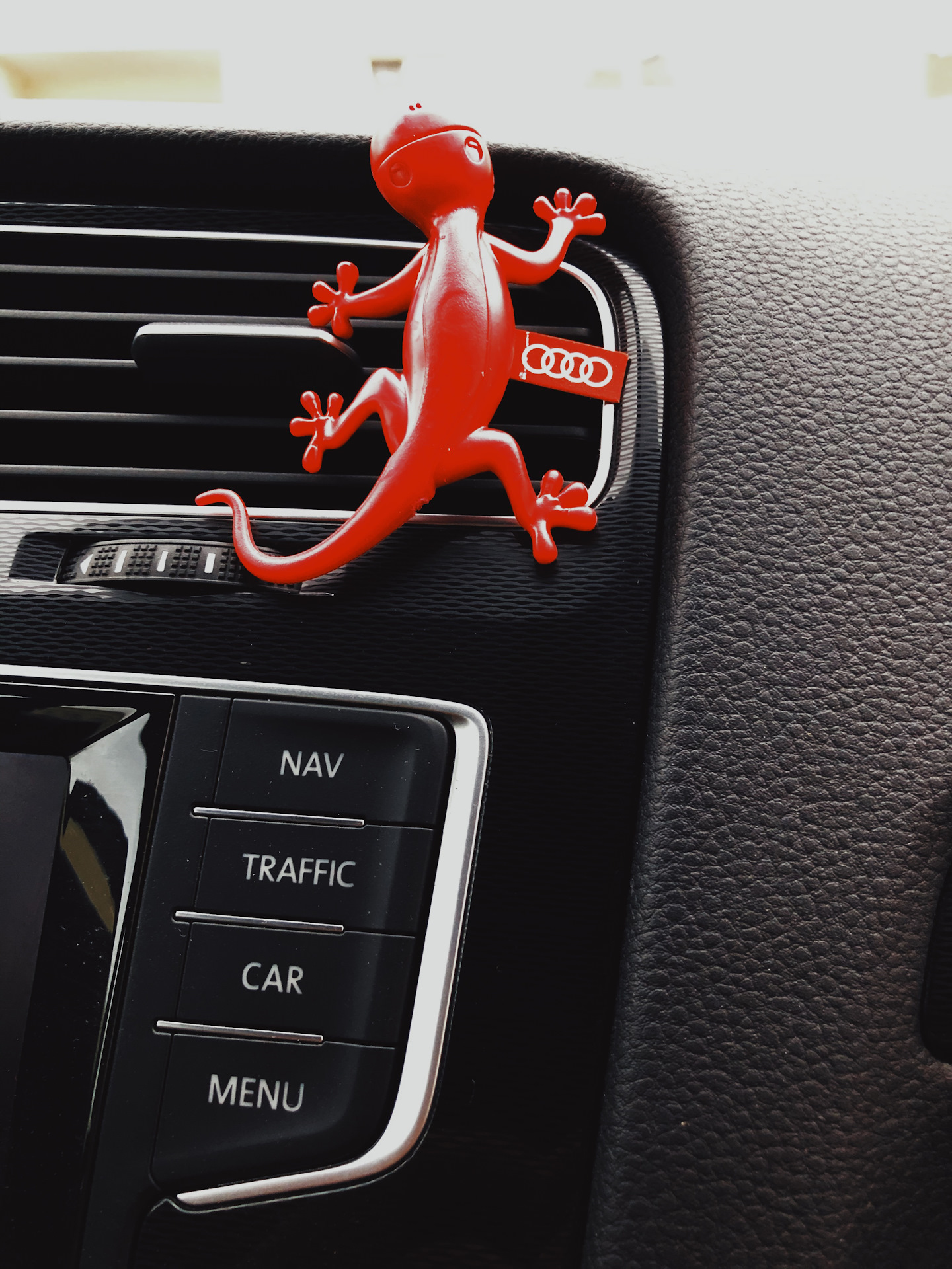 1. Service — Volkswagen Golf GTI Mk7, 2 л, 2015 года | плановое ТО | DRIVE2