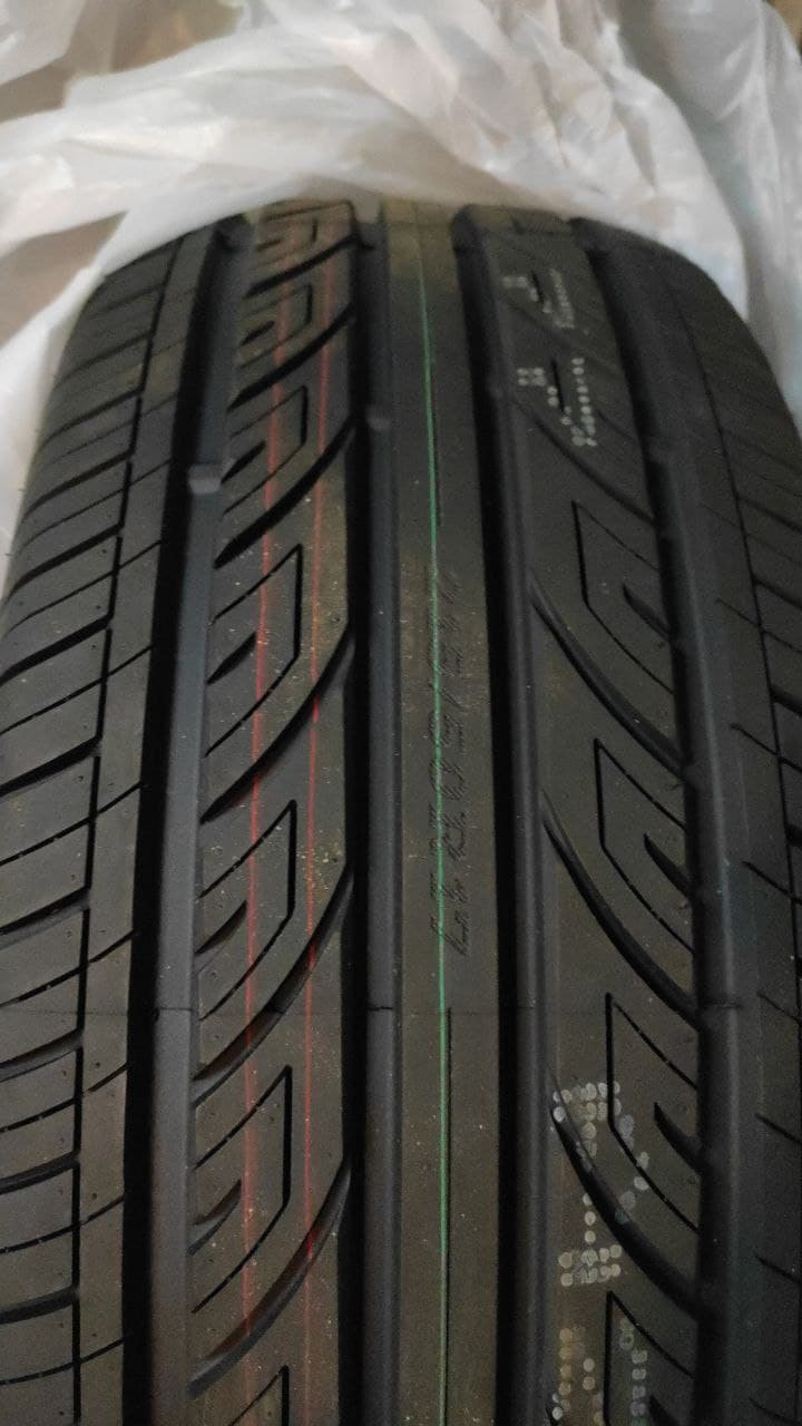 Comforser CF500 215/50 R17 КИТАЙльянская резина — Ford Focus Sedan III, 2 л, 2012 года | шины ...