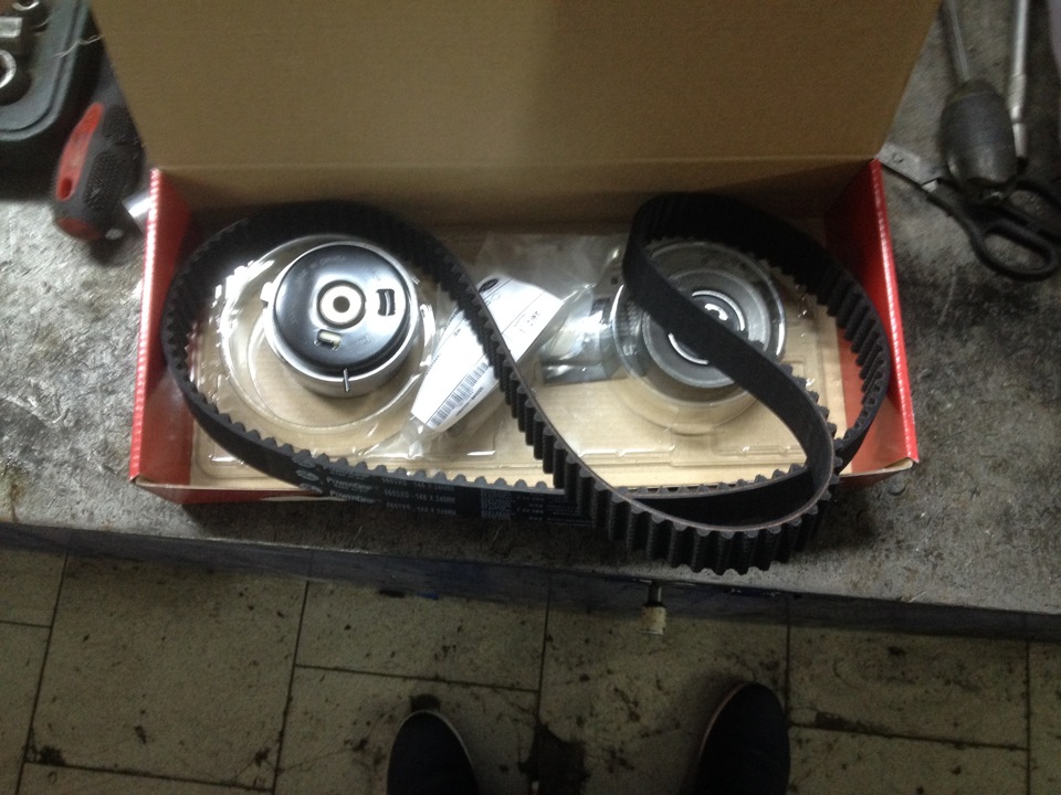 Комплект ГРМ, ролик натяжителя, приводной ремень! — Opel Astra H GTC, 1 ...