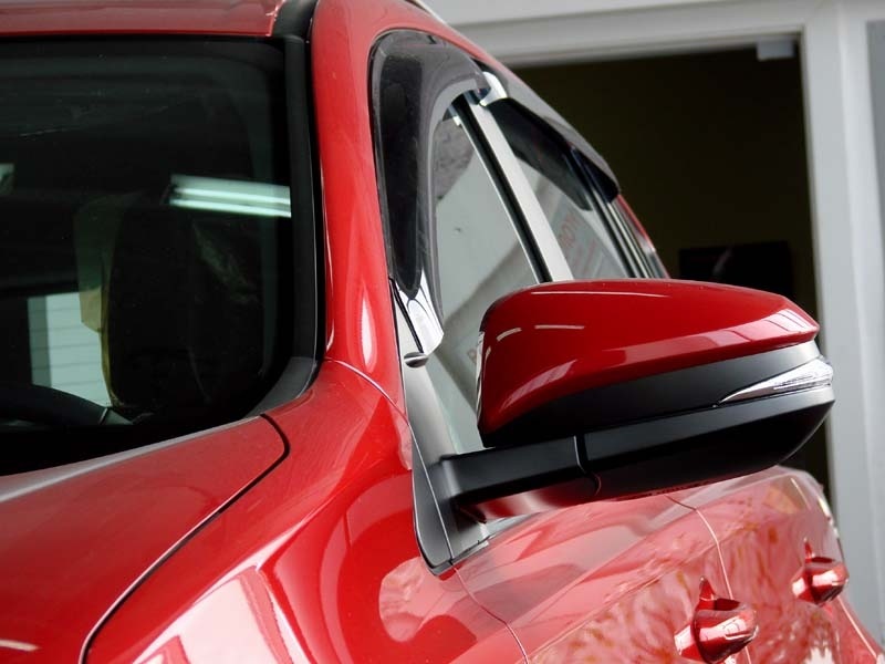 Дефлекторы боковые на окна — Toyota RAV4 (IV), 2 л, 2013 года ...