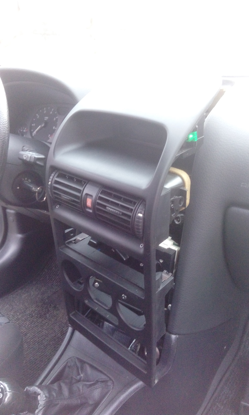 Автомагнитола и бортовой компьютер — Opel Astra G, 1,6 л, 1999 года ...