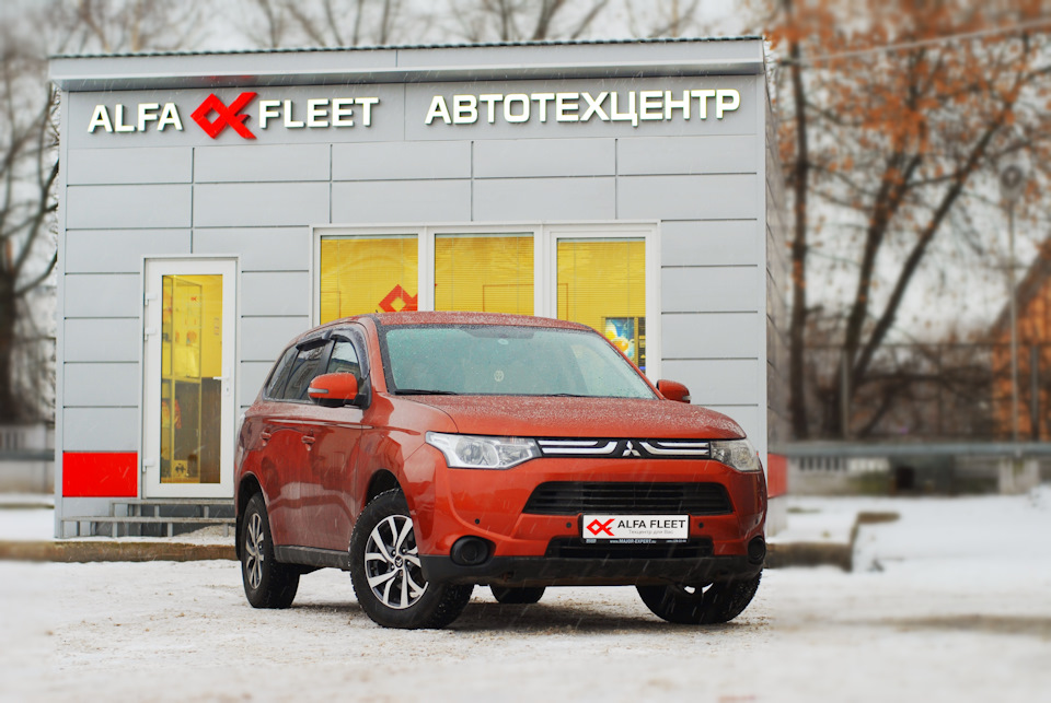 Mitsubishi Outlander — провели кузовной ремонт багажника — Alfa Fleet на DRIVE2