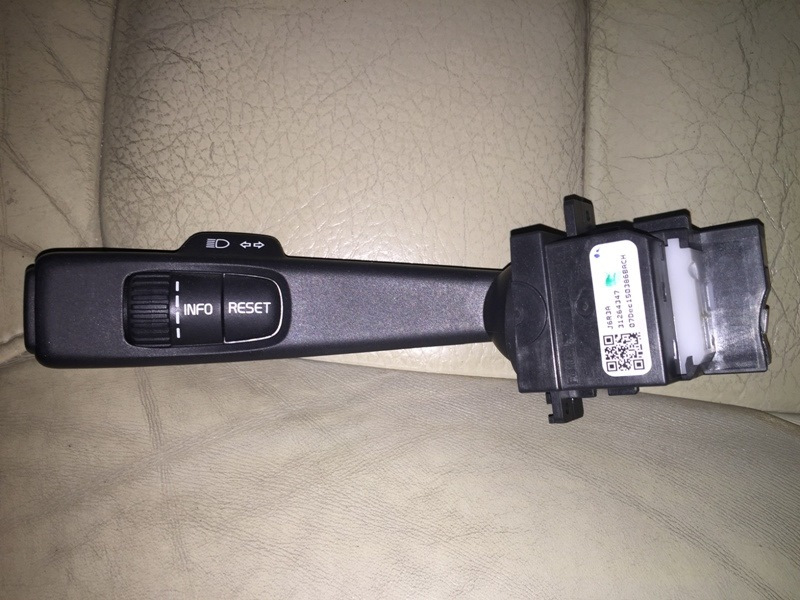 31275353 Переключатель поворотов Volvo | Запчасти на DRIVE2