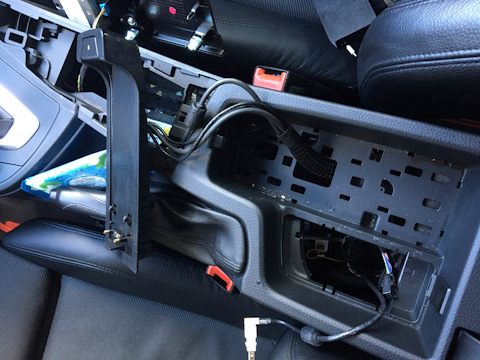 51169227902 Съемный коврик ср.отд.для мелких вещей BMW | Запчасти на DRIVE2