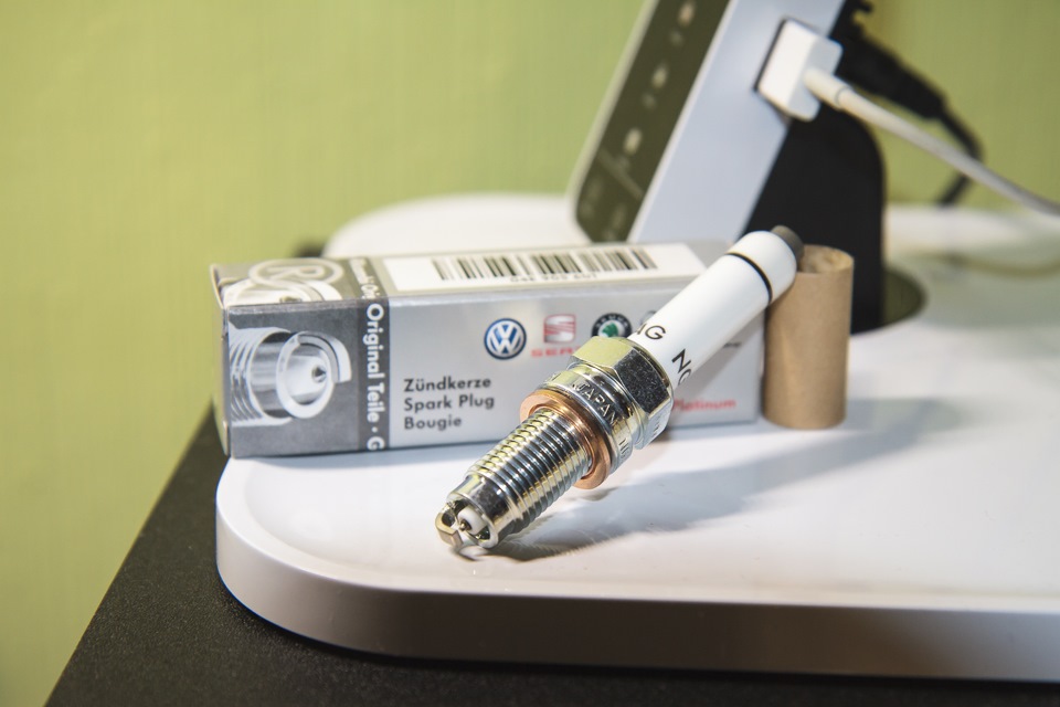 04E905601 Свеча зажигания VAG | Запчасти на DRIVE2