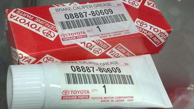 Смазка направляющих суппортов дала неожиданный эффект — Honda Civic 4D ...