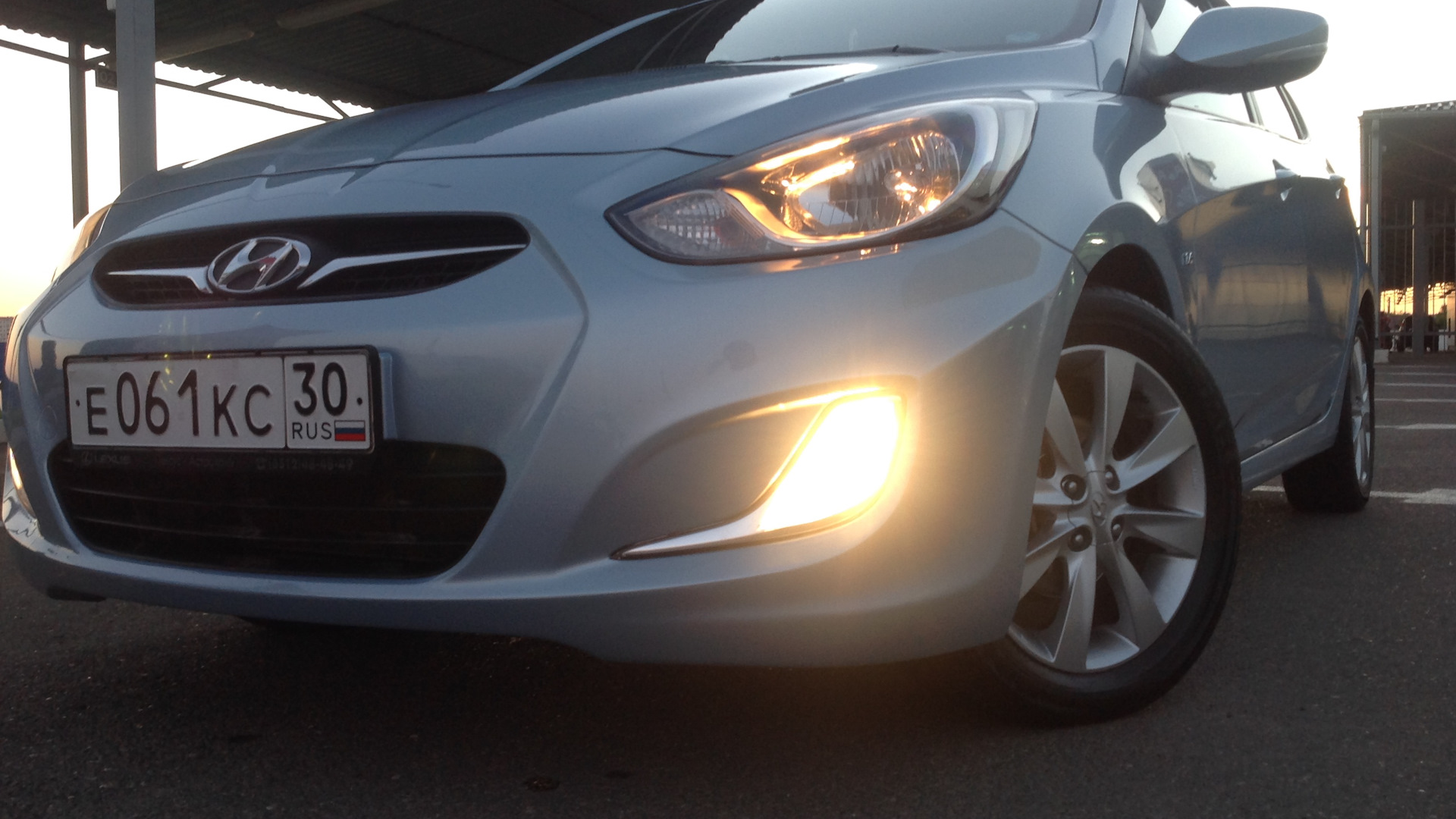 Hyundai Solaris 1.6 бензиновый 2011 | на DRIVE2