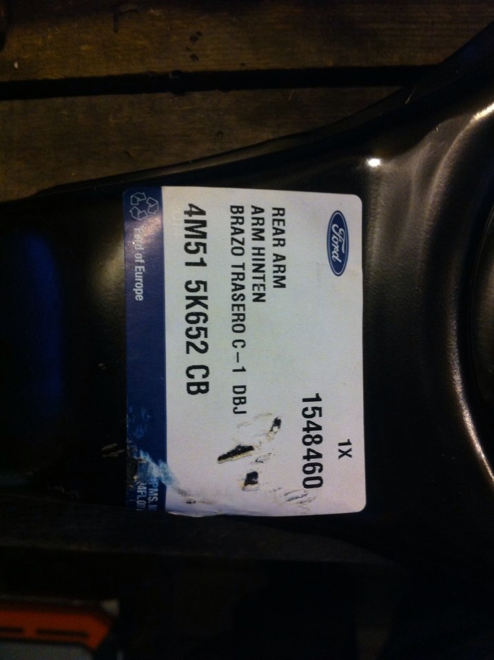 1548460 Рычаг задней подвески поперечный-нижний / C-Max, Focus-II 03 ...