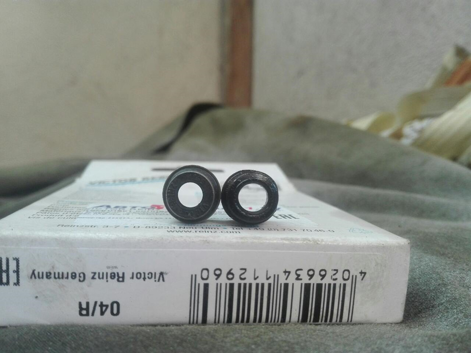 123130608 Комплект прокладок, стержень клапана VICTOR REINZ | Запчасти ...