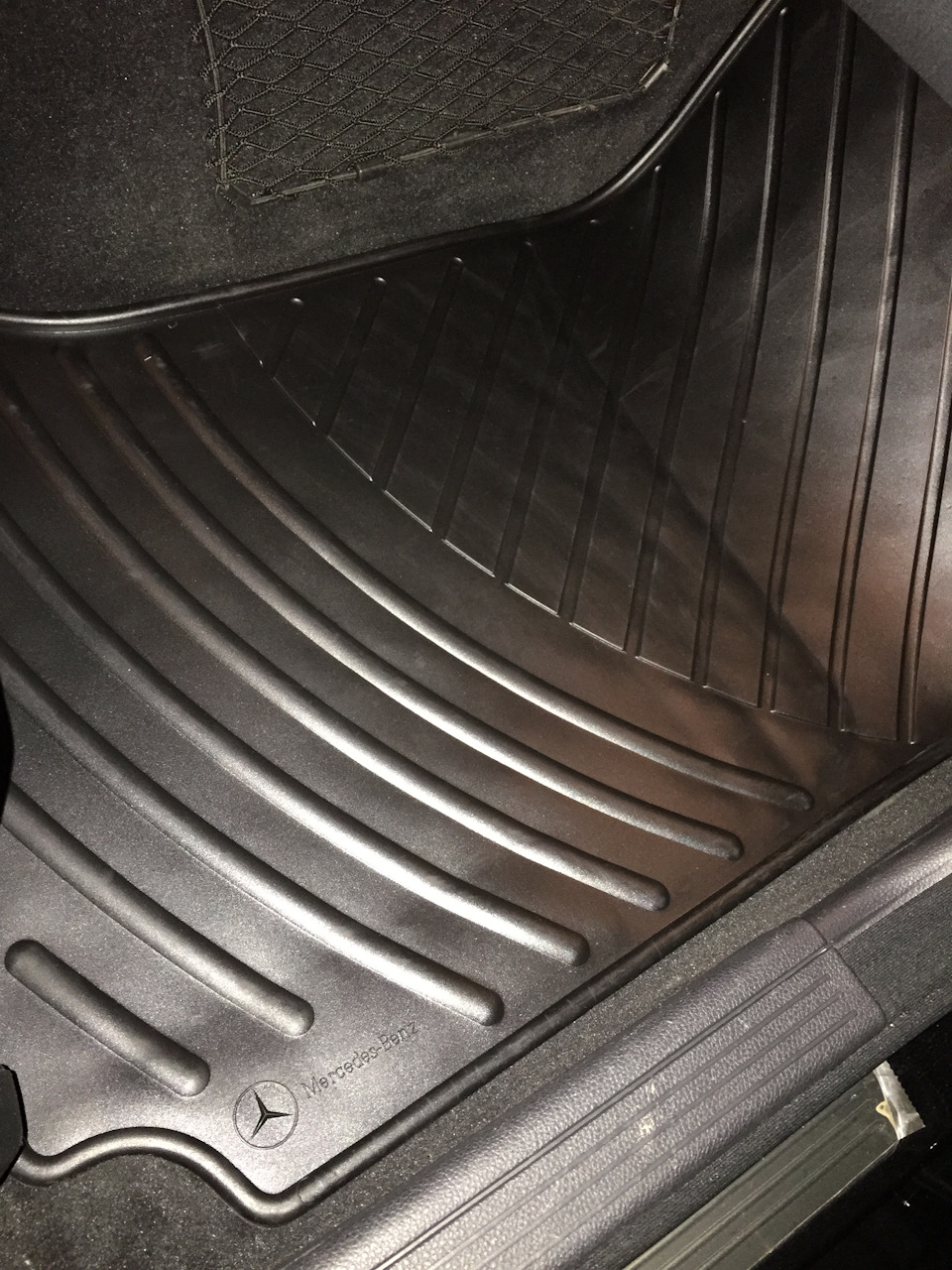 зима, слякоть, нужны зимние коврики… — Mercedes-Benz C-Class (W204), 3 ...