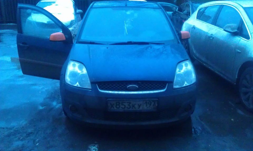 Мухобойка — Ford Fiesta (Mk V), 1,4 л, 2007 года | аксессуары | DRIVE2