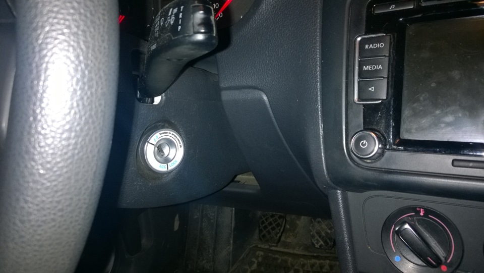 Замена ручки МКПП — Volkswagen Polo Sedan, 1,6 л, 2012 года | тюнинг ...