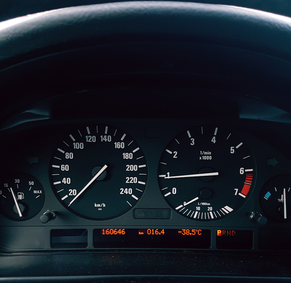 KM0164 Вентилятор радиатора для Volkswagen Amarok 2011 года выпуска и ...