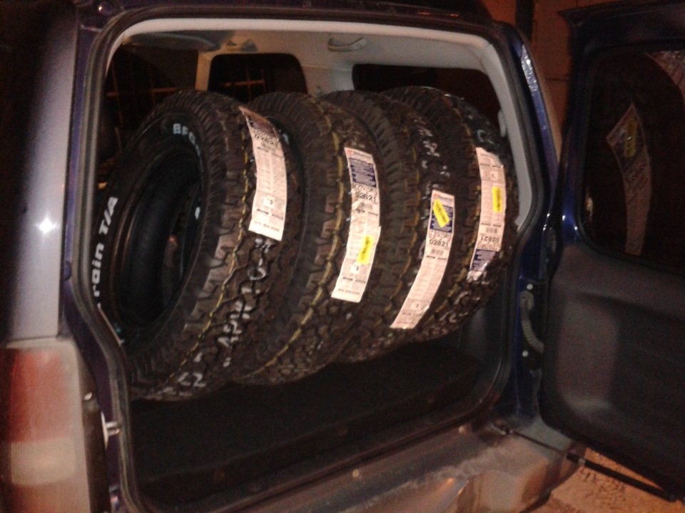Купил резину BFGoodrich AT 215/75 r15 — Suzuki Jimny (1G), 1,3 л, 2008 ...