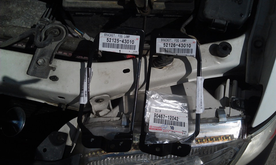 9046712042 Клипса крепежная TOYOTA LEXUS | Запчасти на DRIVE2