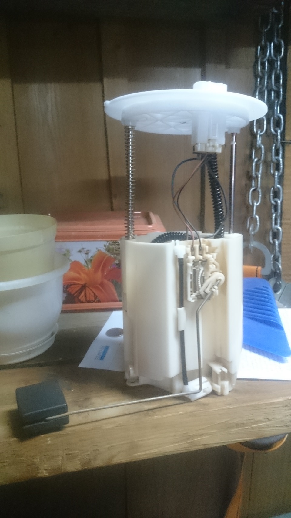 Замена топливного фильтра — Lexus RX (2G), 3,5 л, 2006 года | своими ...