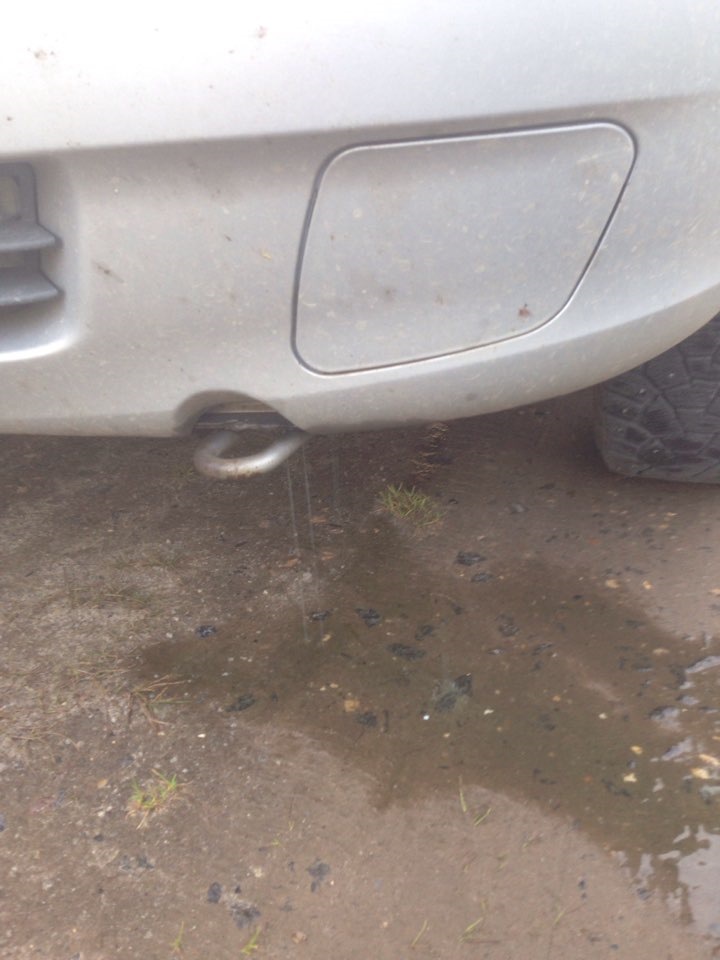 Продырявился расширительный бачок — Lada Калина хэтчбек, 1,6 л, 2011 ...