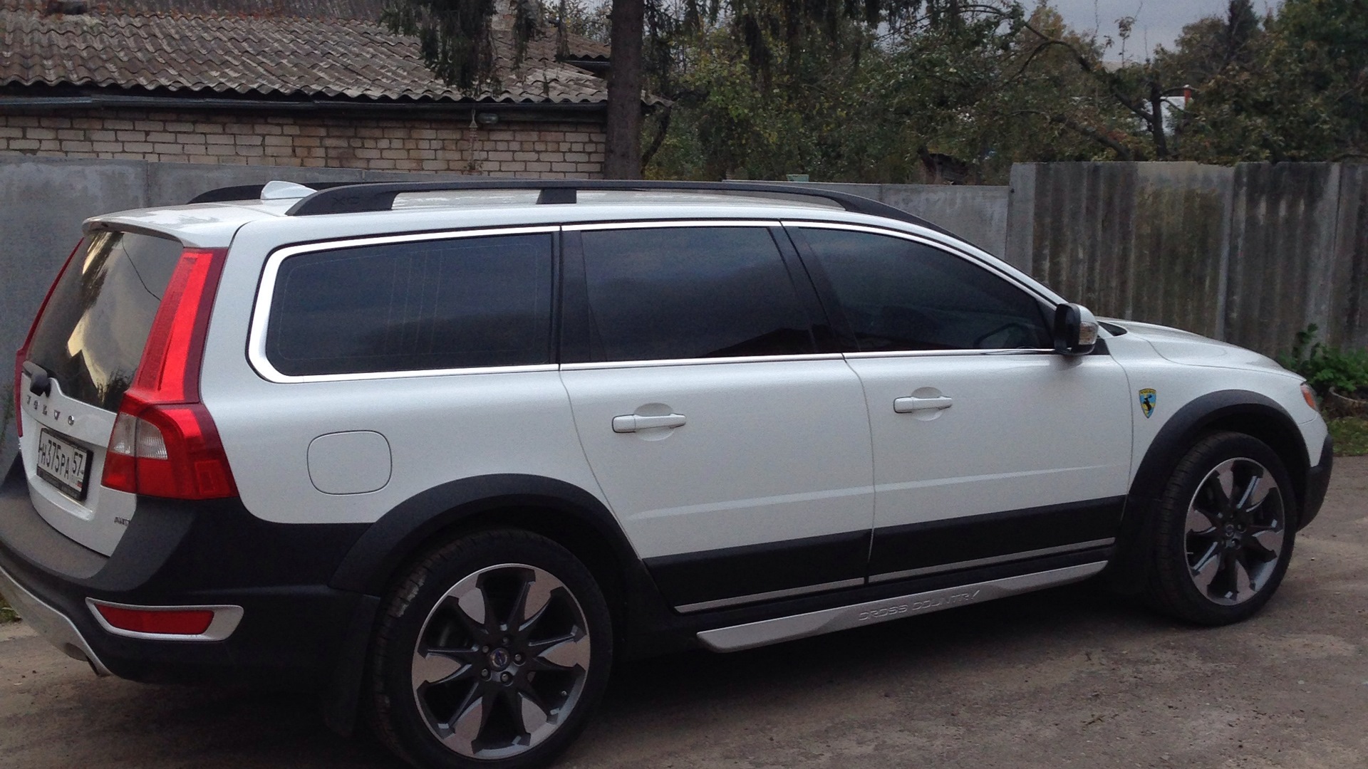 Volvo XC70 III 2.4 дизельный 2012 | WHITE GIANT LIZARD на DRIVE2