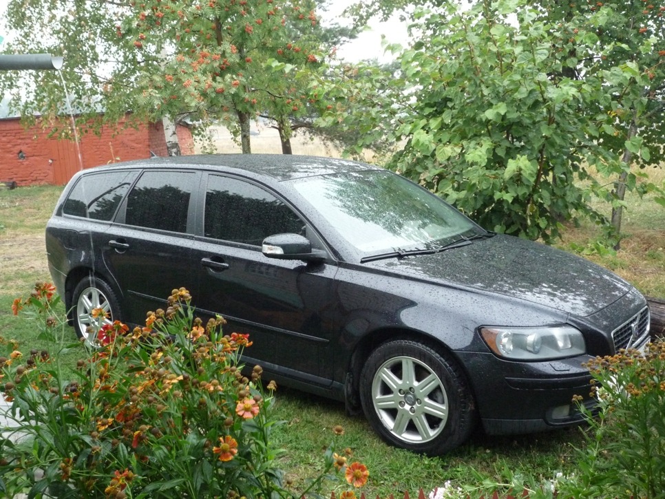 Фотографии салона и не только — Volvo V50, 2,4 л, 2005 года | фотография | DRIVE2