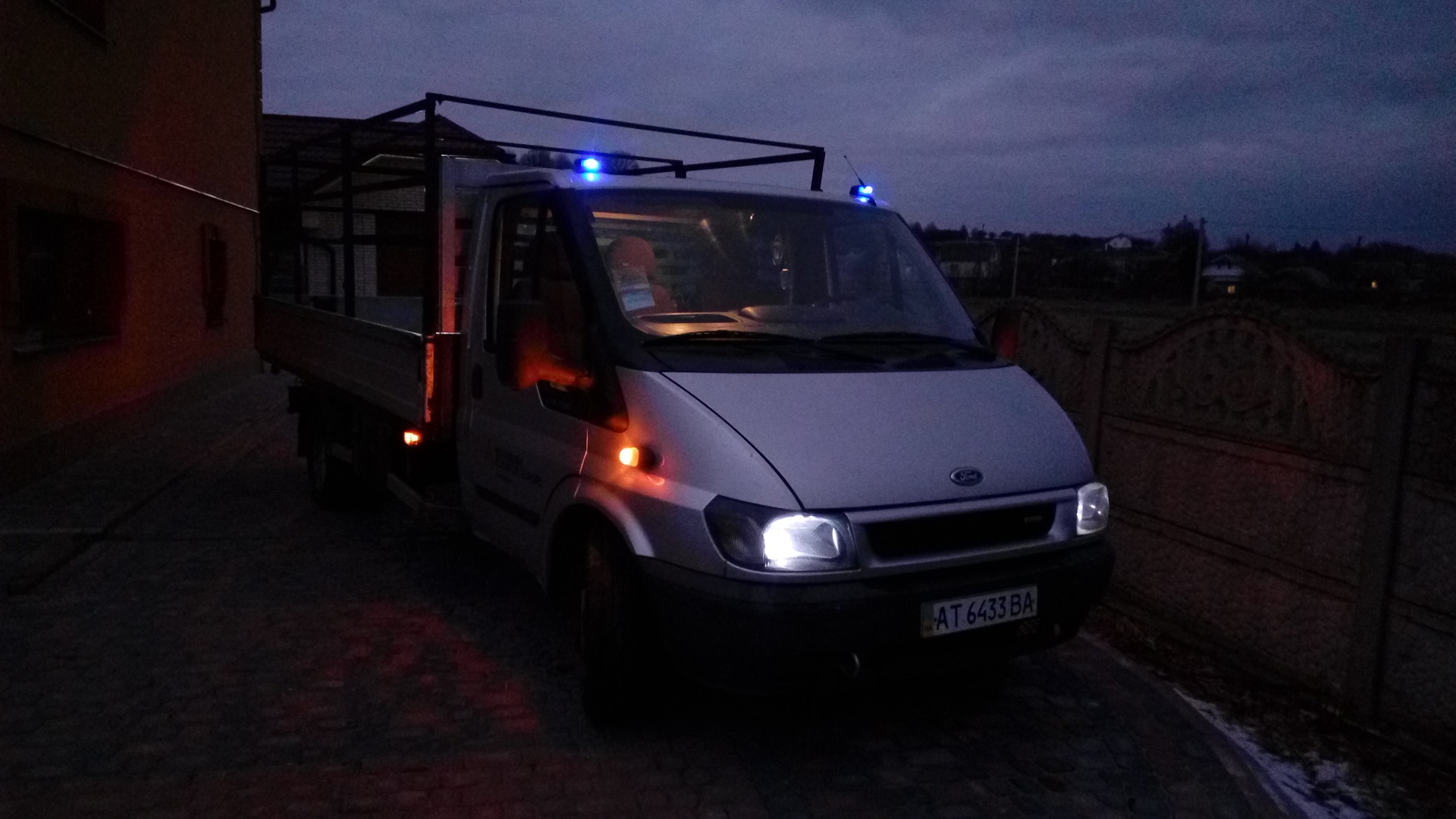 Ford Transit (6G) 2.4 дизельный 2005 | 2.4 на DRIVE2