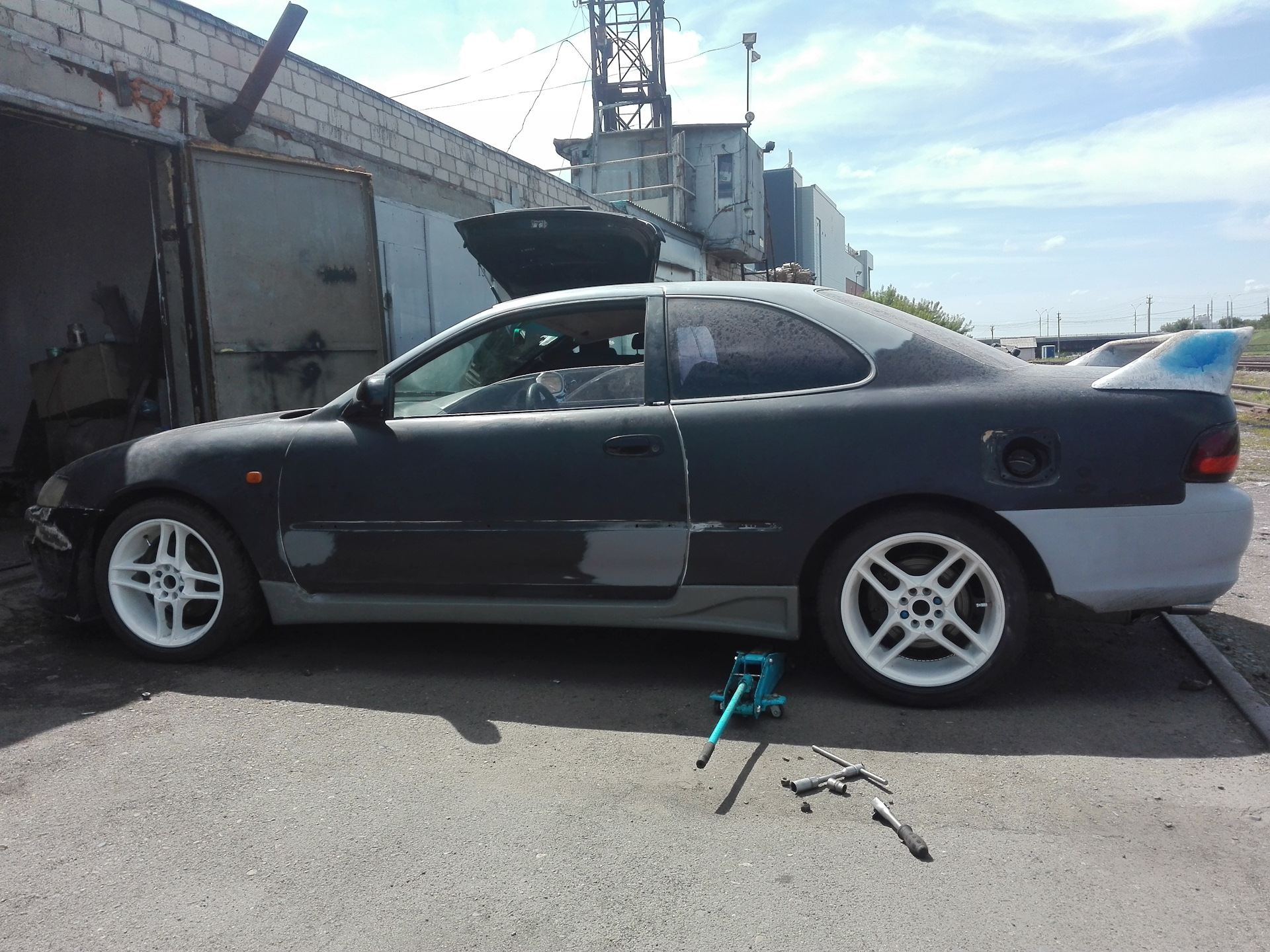 Tom's-Tom's — Toyota Corolla Levin (AE100/101), 1,6 л, 1992 года ...