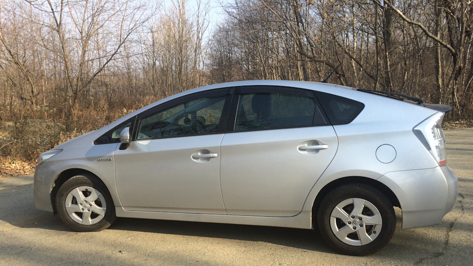 Странный звук при нажатии педали тормоза. Так у всех? — Toyota Prius (30), 1,8 л, 2009 года ...
