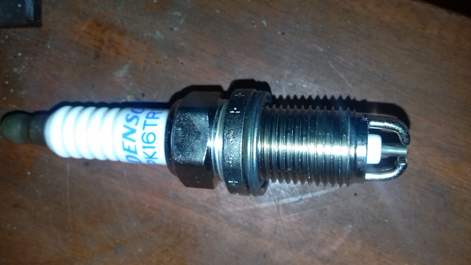 Замена свечей — Toyota Chaser (100), 2,5 л, 1999 года | своими руками ...