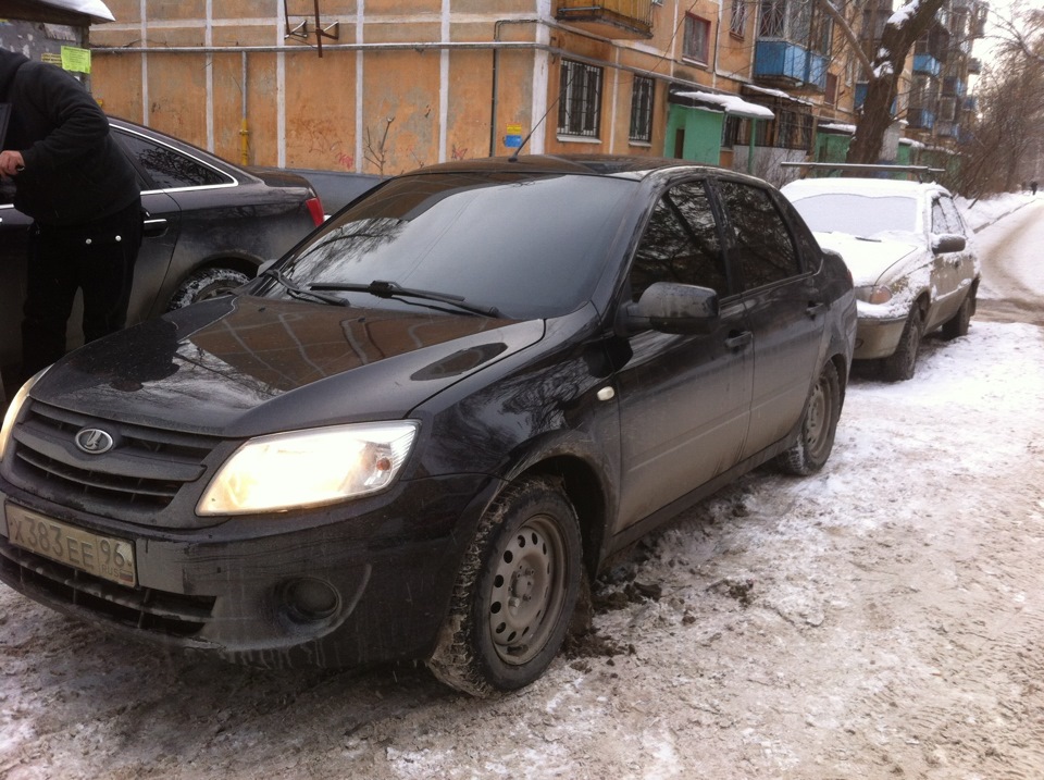 Съемная тонировка на лоб — Lada Гранта (1G), 1,6 л, 2013 года ...