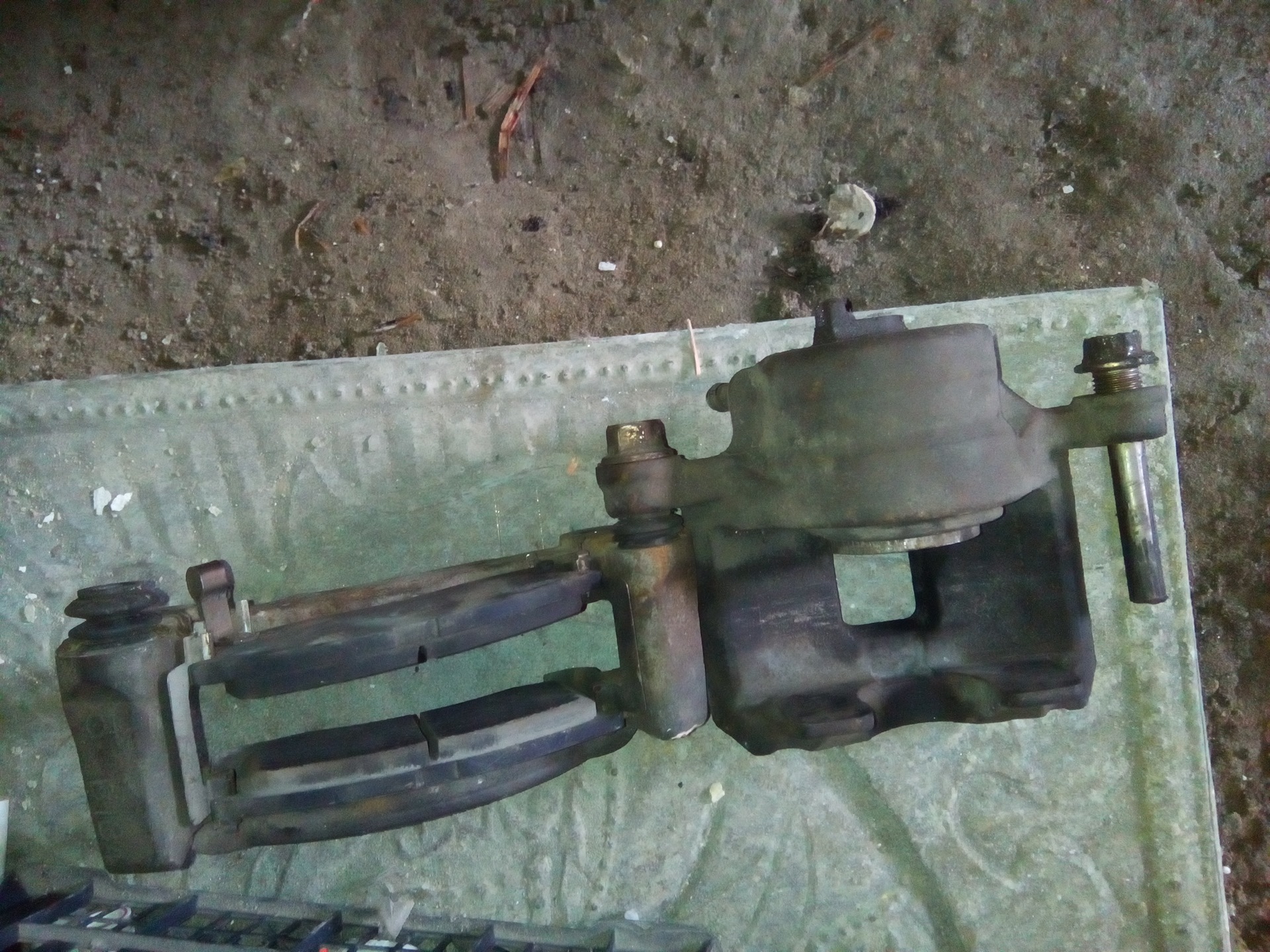 Пришли суппорта — Mitsubishi Galant (8G), 1,8 л, 2000 года | своими ...