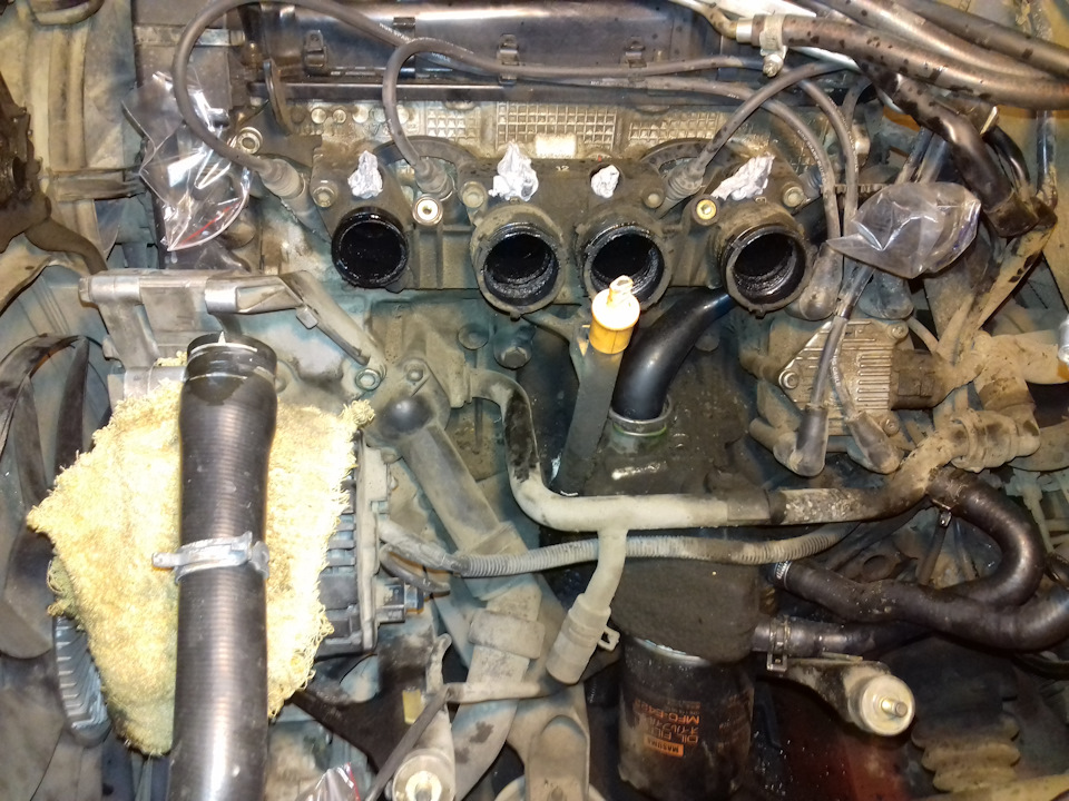 Чистка дросселя и коллектора + ДМРВ — Volkswagen Passat B5, 1,6 л, 2000 ...