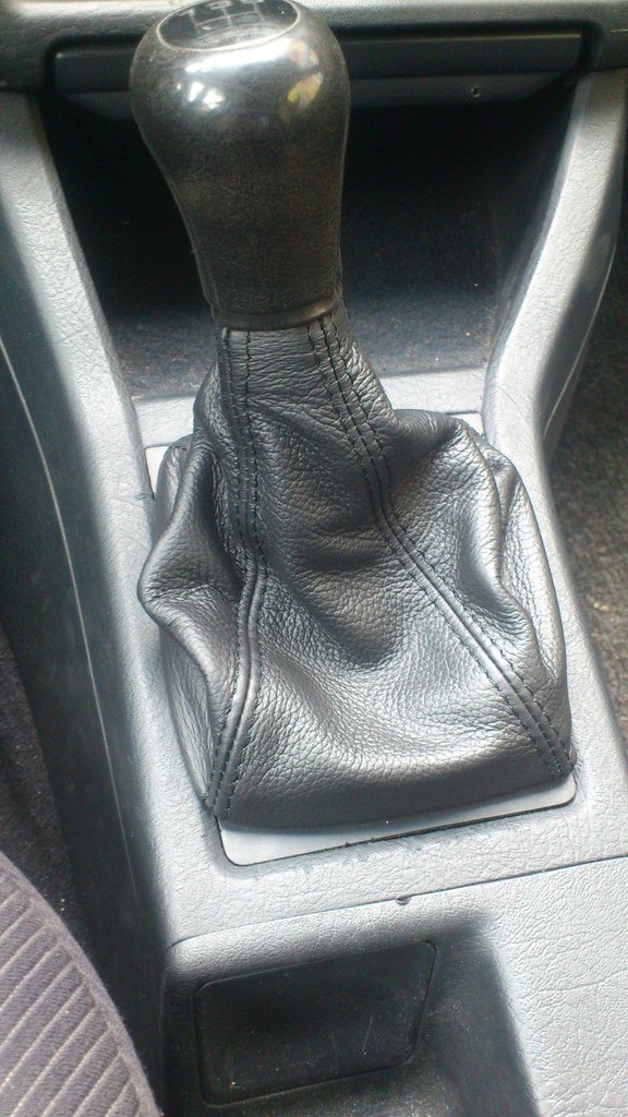 Чехол на кулису кпп — Audi 80 B4 2 л 1994 года аксессуары Drive2