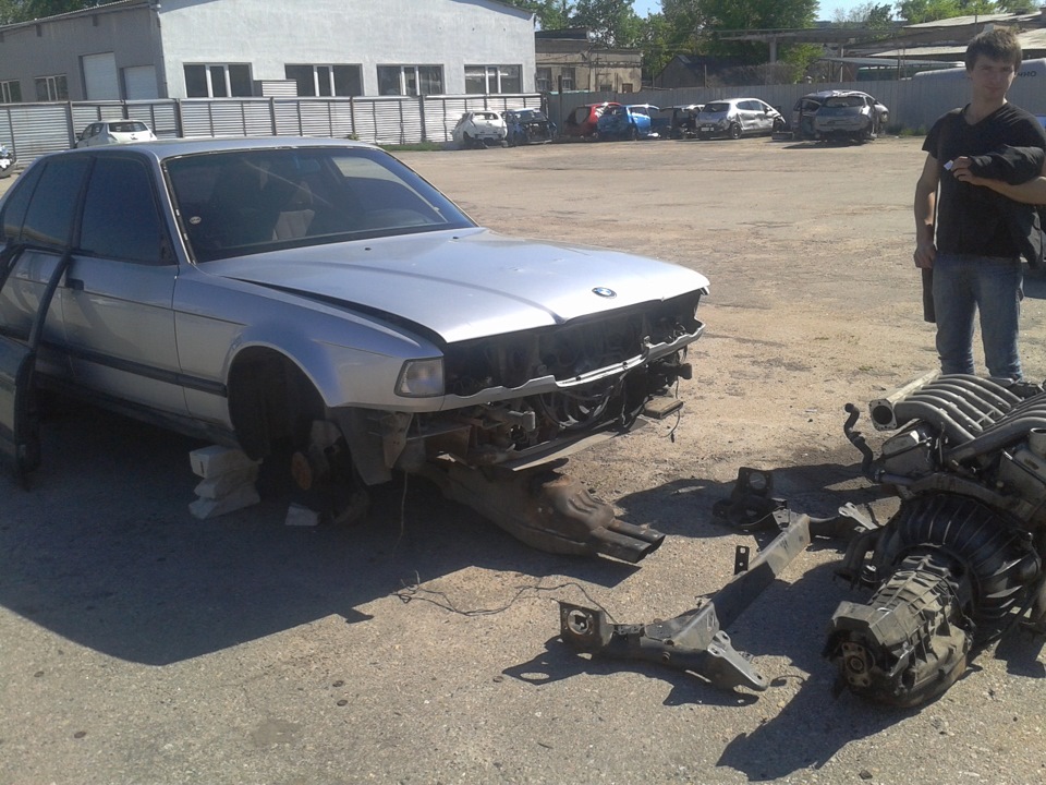 Эпическая покупка BMW 750 Денисом — BMW 7 series (E32), 5 л, 1992 года | наблюдение | DRIVE2