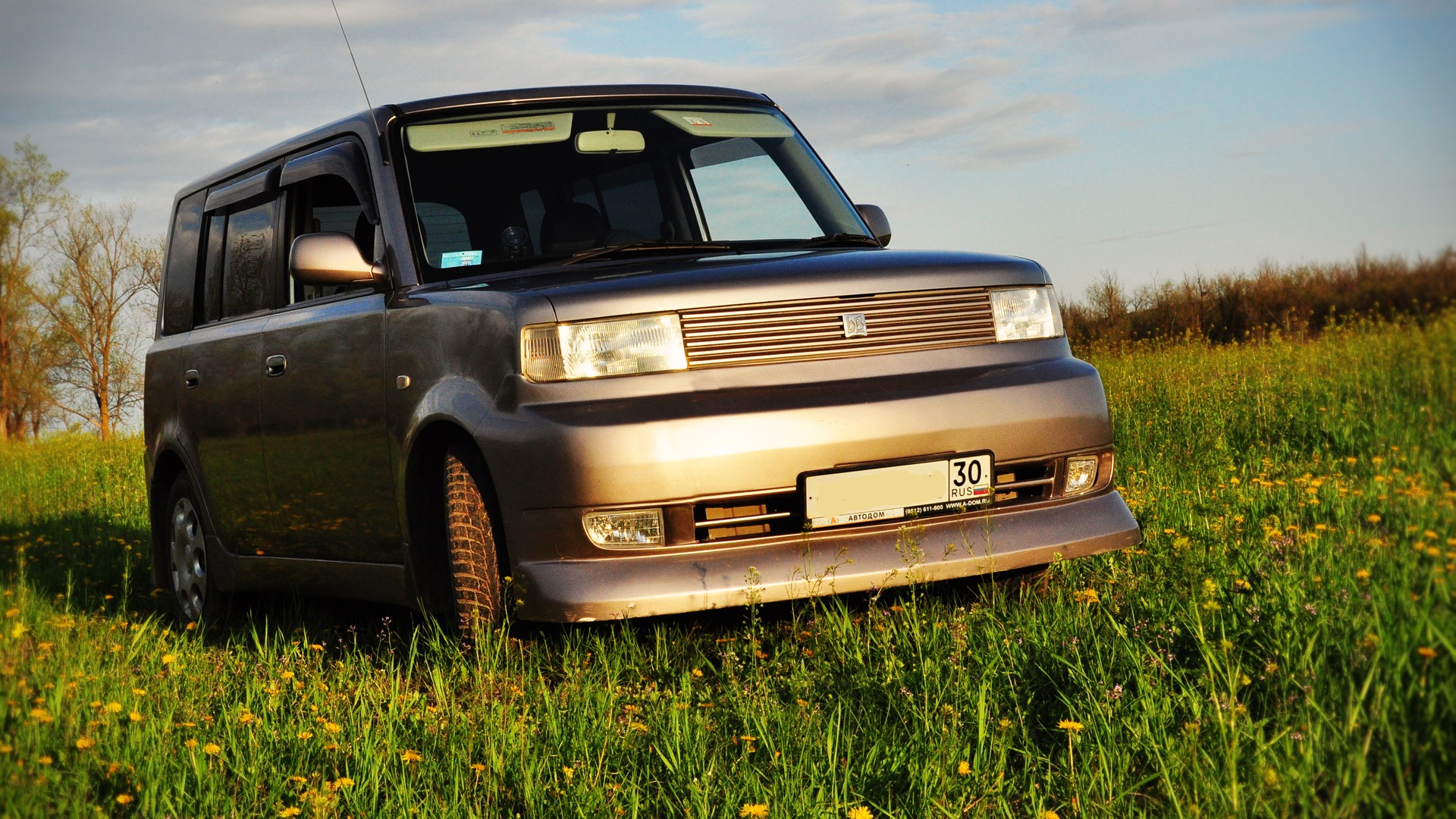 Toyota bB (1G) 1.3 бензиновый 2001 | Чудо кубик))) на DRIVE2