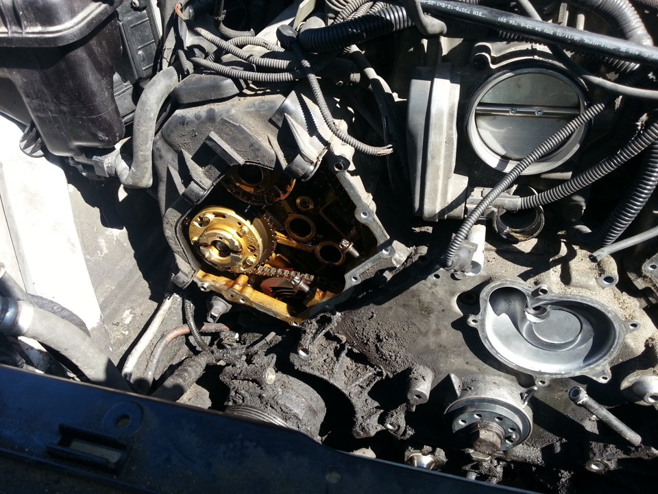 Вытек Антифриз из Дренажного отверстия (разбираем мотор) — BMW 7 series ...