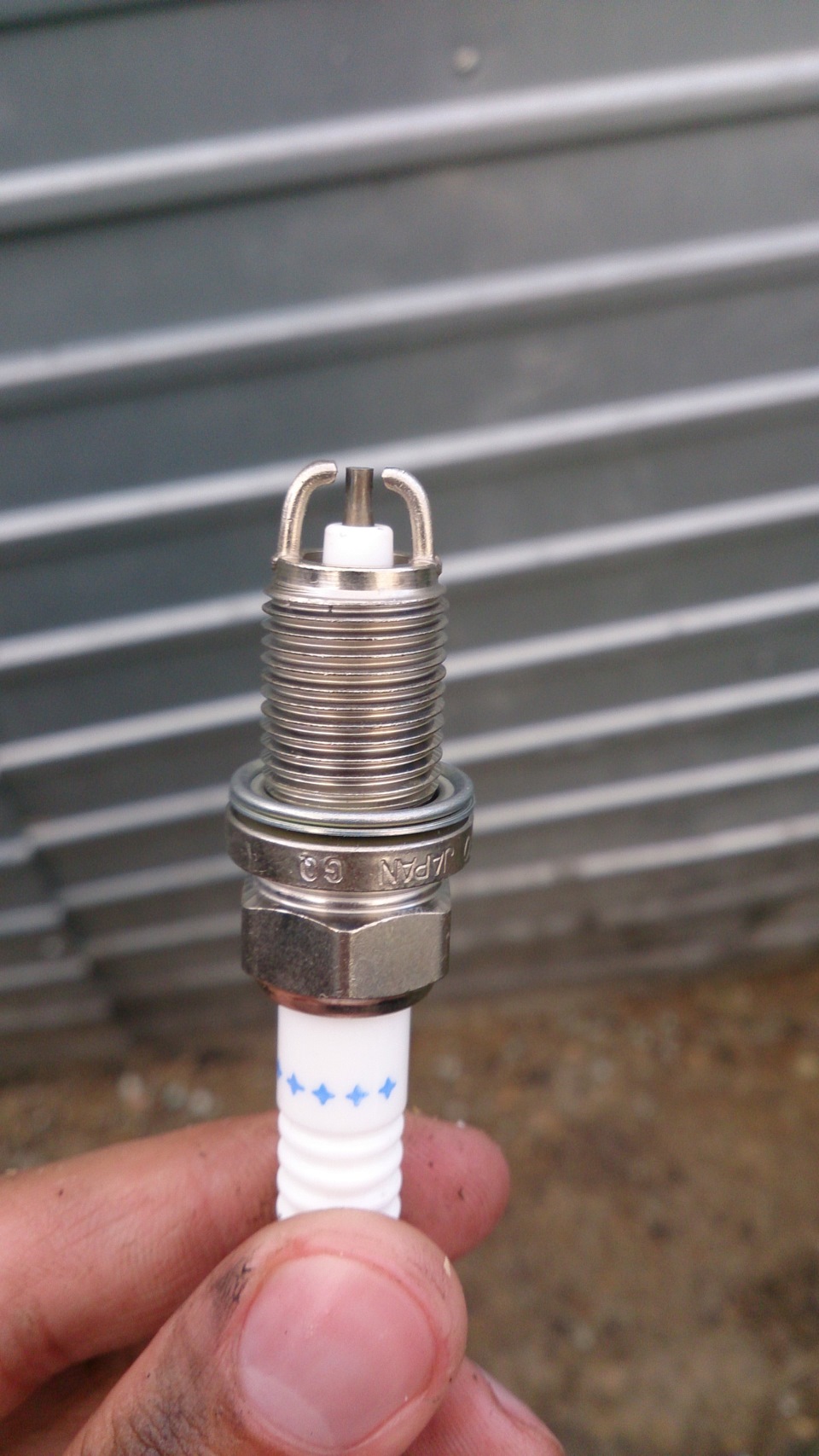 Замена свечей зажигания — Toyota Chaser (100), 2,5 л, 1998 года ...