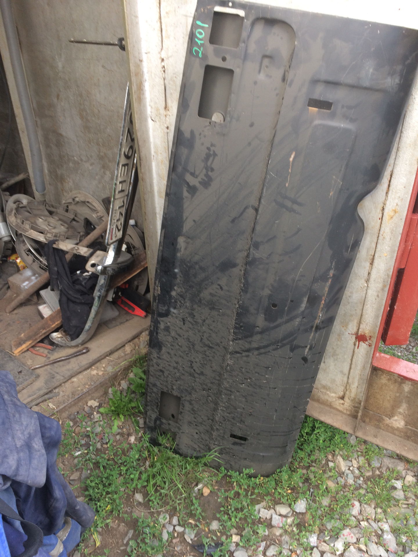 Задний фартук от 2101 и подготовка — Lada 2101, 1,3 л, 1975 года ...