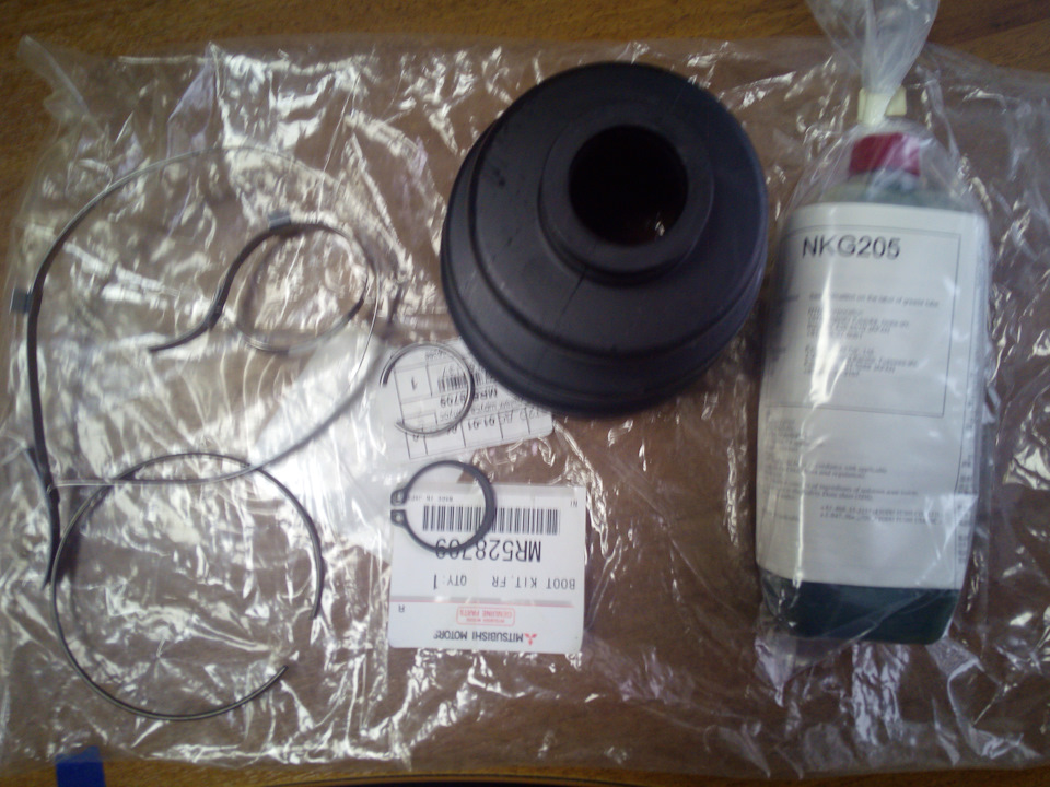 MR528709 Пыльник ШРУС внутренний OEM Mitsubishi | Запчасти на DRIVE2