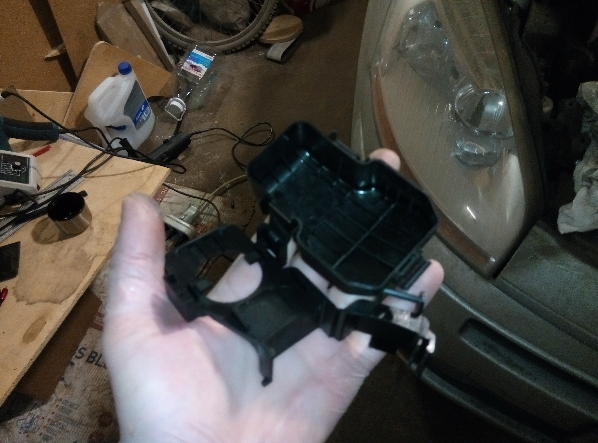 Защита клемм АКБ — Citroen Grand C4 Picasso (1G), 2 л, 2007 года ...