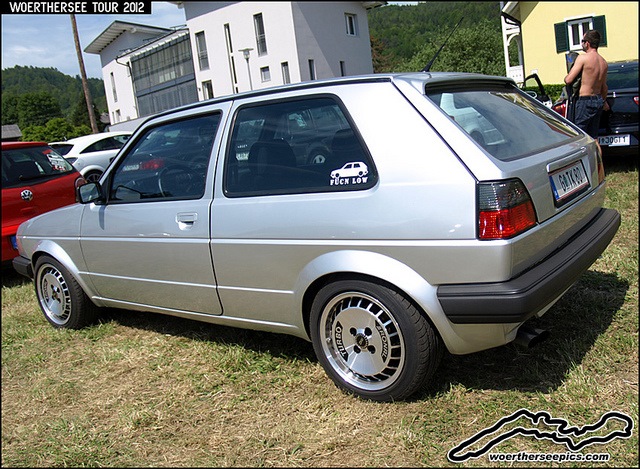 Задумался — Volkswagen Golf Mk2, 1,8 л, 1987 года | колёсные диски | DRIVE2