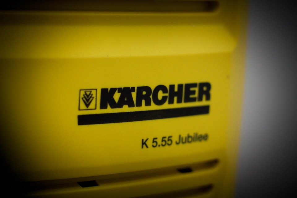 Подарок на лето (Karcher K 5.55 Jubilee) — Mazda Familia (BJ), 1,5 л, 2001 года | мойка | DRIVE2