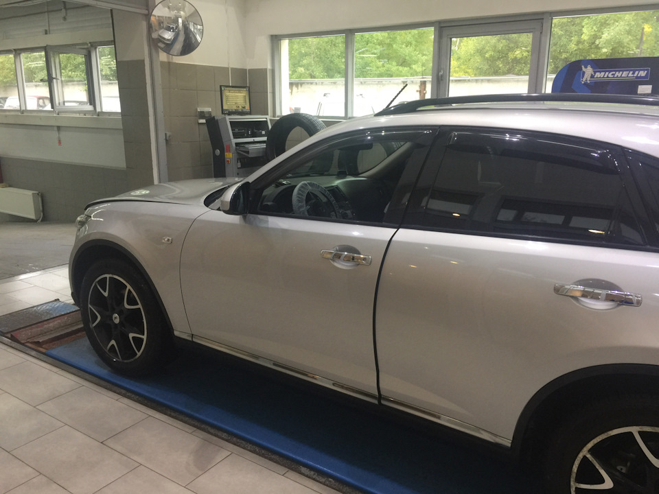 Замена пассажирской подушки безопасности — Infiniti FX (1G), 3,5 л ...