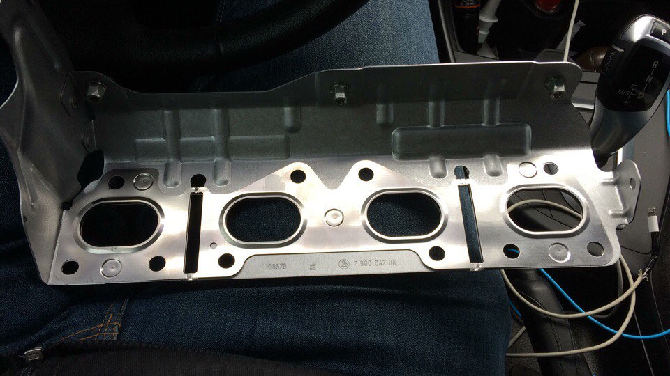 11627606647 Упл.прокладка с теплозащ.экраном безасб. BMW | Запчасти на ...