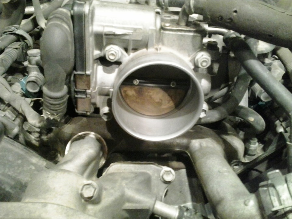 Замена кронштейна муфты вентилятора — Lexus LX (UZJ100), 4,7 л, 2003 ...