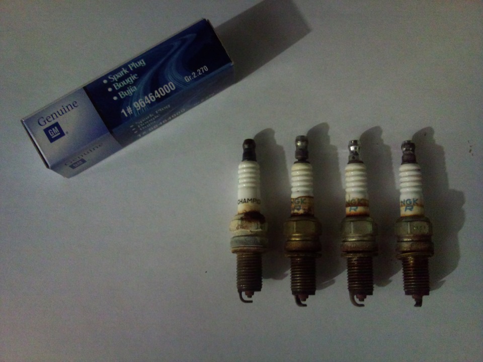 96464000 Свеча зажигания GM | Запчасти на DRIVE2